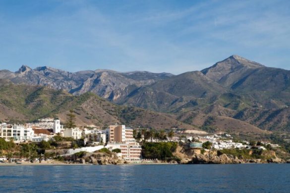 Las obras de Avenida Chimenea en Nerja avanzan a buen ritmo - AxarquíaPlus